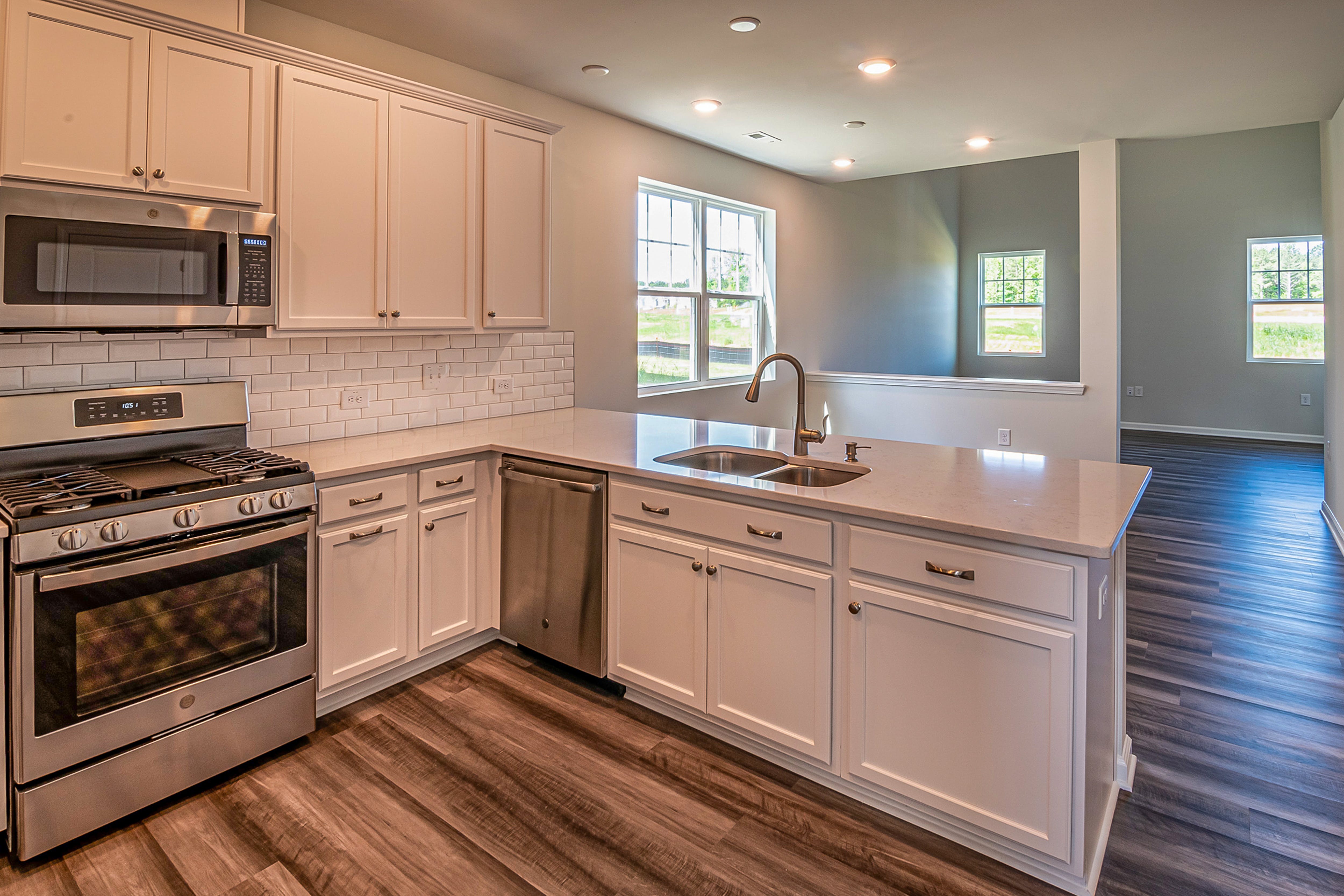 Shine Bright: How to Clean Kitchen Countertops for a Glistening Finish ...
